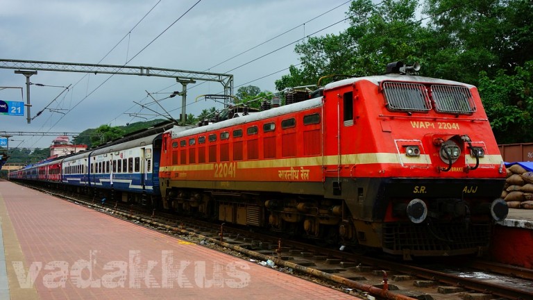 A Stylised Photo of the Parasuram Express – Fottams!
